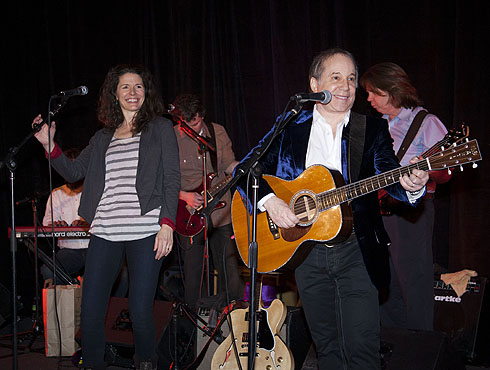 Messageboard For Love Fans - Edie Brickell, alt rock-"It's a hard Rain..."