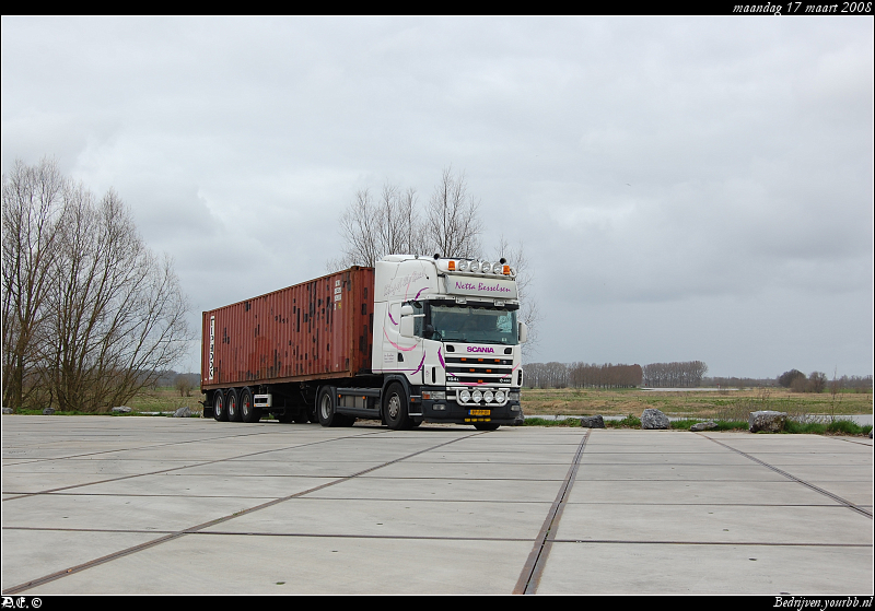 Besselsen, J. & N. - Ermelo - Transportfotos.nl